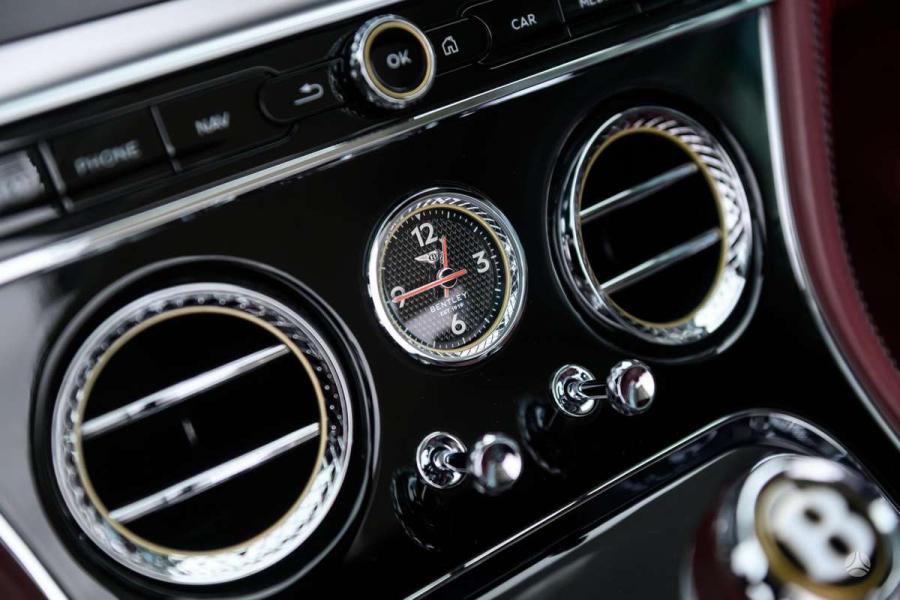 Black Bentley Continental 2020 in Vilnius, with an engine capacity of 5.95 L and mileage of 43 thousand km for 173000 €, photo 24 on AUTOMOTO.COM.LV