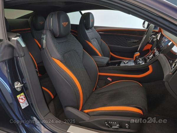 Zils Bentley Continental 2025 Tallina, ar dzinēja tilpumu 4.00 L un nobraukumu 9 tūkst. km par 339000 €, foto 11 vietnē AUTOMOTO.COM.LV
