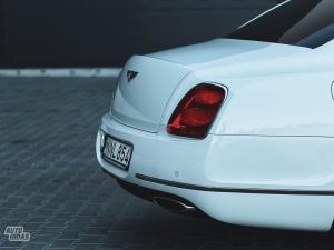 Balts Bentley continental-flying-spur 2010 Šauļi, ar dzinēja tilpumu 6.00 L un nobraukumu 32 tūkst. km par 36999 €, foto 8 vietnē AUTOMOTO.COM.LV