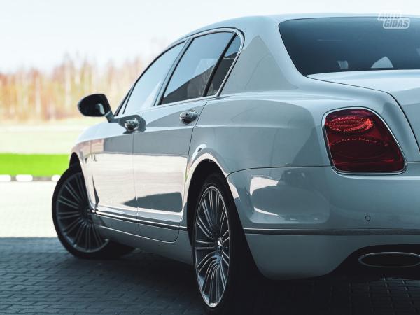 Balts Bentley continental-flying-spur 2010 Šauļi, ar dzinēja tilpumu 6.00 L un nobraukumu 32 tūkst. km par 36999 €, foto 8 vietnē AUTOMOTO.COM.LV