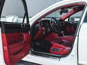 Balts Bentley continental-flying-spur 2010 Šauļi, ar dzinēja tilpumu 6.00 L un nobraukumu 32 tūkst. km par 36999 €, foto 28 vietnē AUTOMOTO.COM.LV