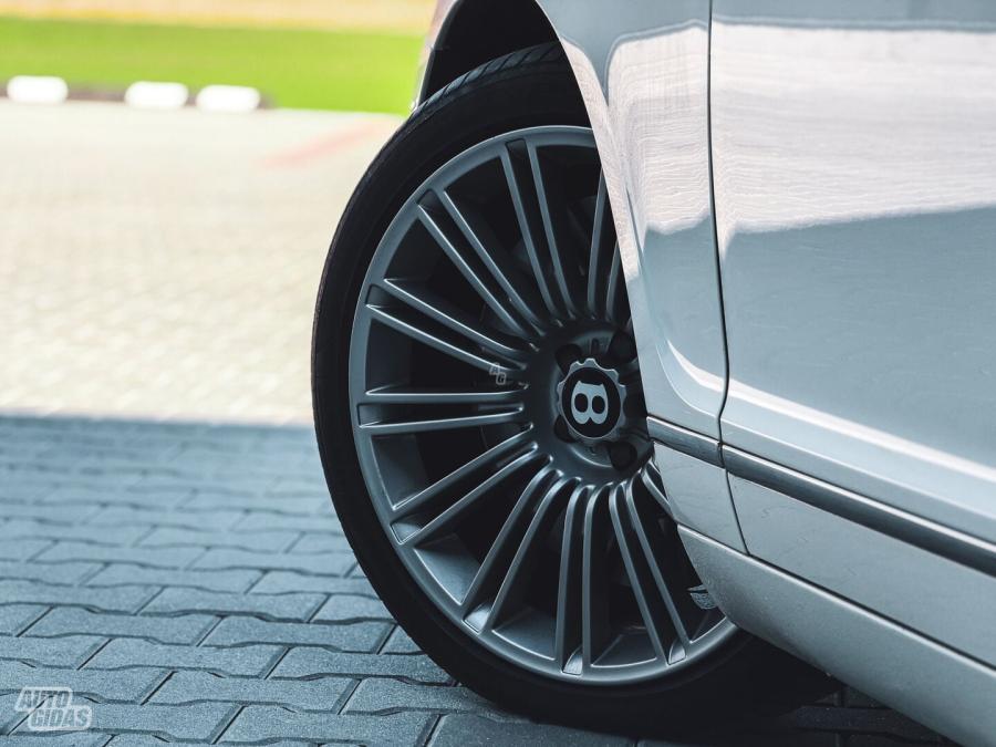 Белый Бентли Континенталь флаинг спур 2010 в Шяуляй, объемом двигателя 6.00 л и пробегом 32 тыс. км за 36999 €, фото 14 на AUTOMOTO.COM.LV