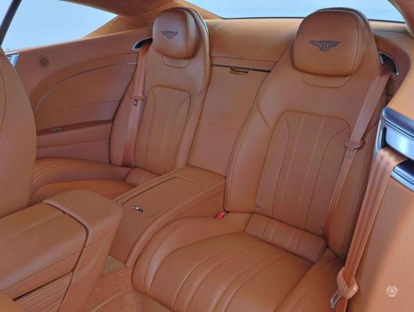 Melns Bentley continental-gt 2022 Tallina, ar dzinēja tilpumu 4.00 L un nobraukumu 8 tūkst. km par 209000 €, foto 9 vietnē AUTOMOTO.COM.LV