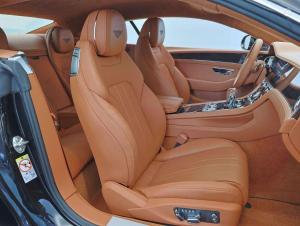 Melns Bentley continental-gt 2022 Tallina, ar dzinēja tilpumu 4.00 L un nobraukumu 8 tūkst. km par 209000 €, foto 13 vietnē AUTOMOTO.COM.LV