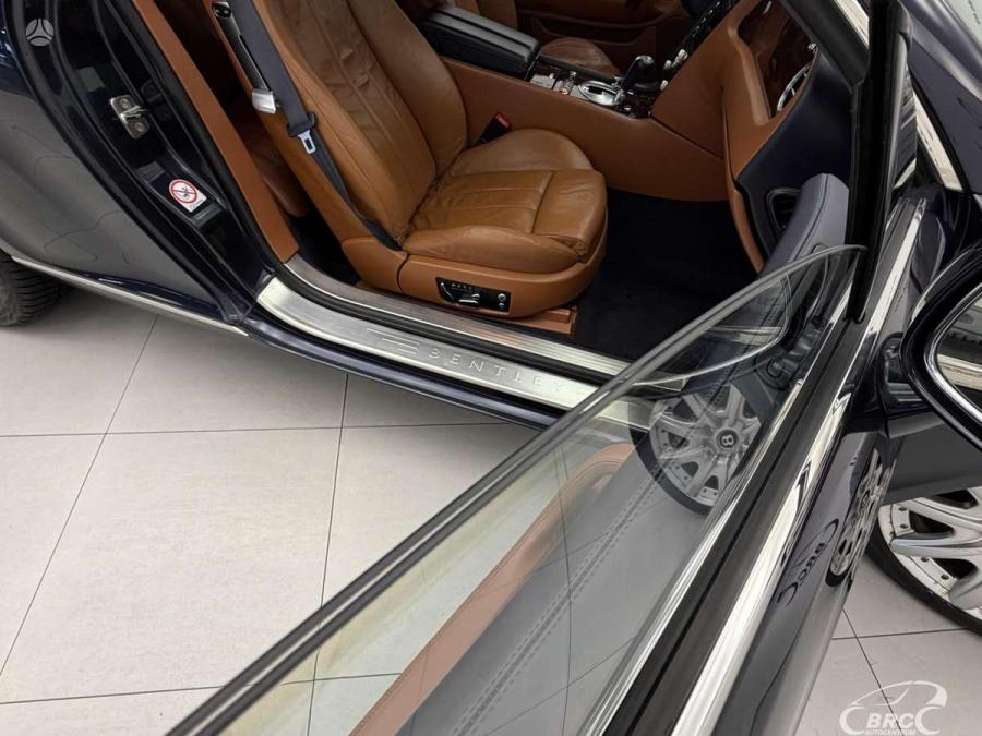 Blue Bentley continental-gt 2005 in Vilnius, with an engine capacity of 6.00 L and mileage of 125 thousand km for 14900 €, photo 11 on AUTOMOTO.COM.LV