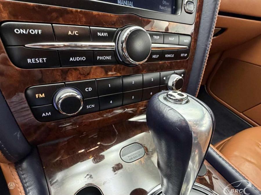 Blue Bentley continental-gt 2005 in Vilnius, with an engine capacity of 6.00 L and mileage of 125 thousand km for 14900 €, photo 27 on AUTOMOTO.COM.LV