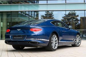 Blue Bentley continental-gt 2019 in Vilnius, with an engine capacity of 5.95 L and mileage of 78 thousand km for 132000 €, photo 6 on AUTOMOTO.COM.LV