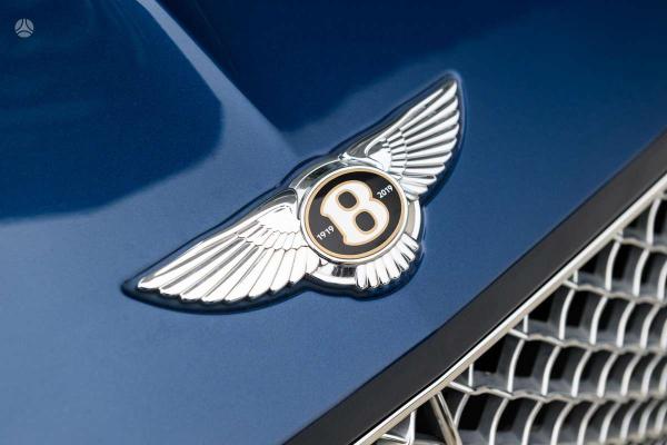 Blue Bentley continental-gt 2019 in Vilnius, with an engine capacity of 5.95 L and mileage of 78 thousand km for 132000 €, photo 10 on AUTOMOTO.COM.LV