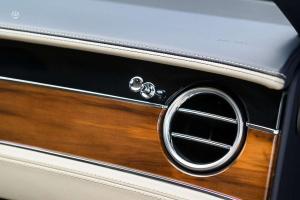 Blue Bentley continental-gt 2019 in Vilnius, with an engine capacity of 5.95 L and mileage of 78 thousand km for 132000 €, photo 27 on AUTOMOTO.COM.LV