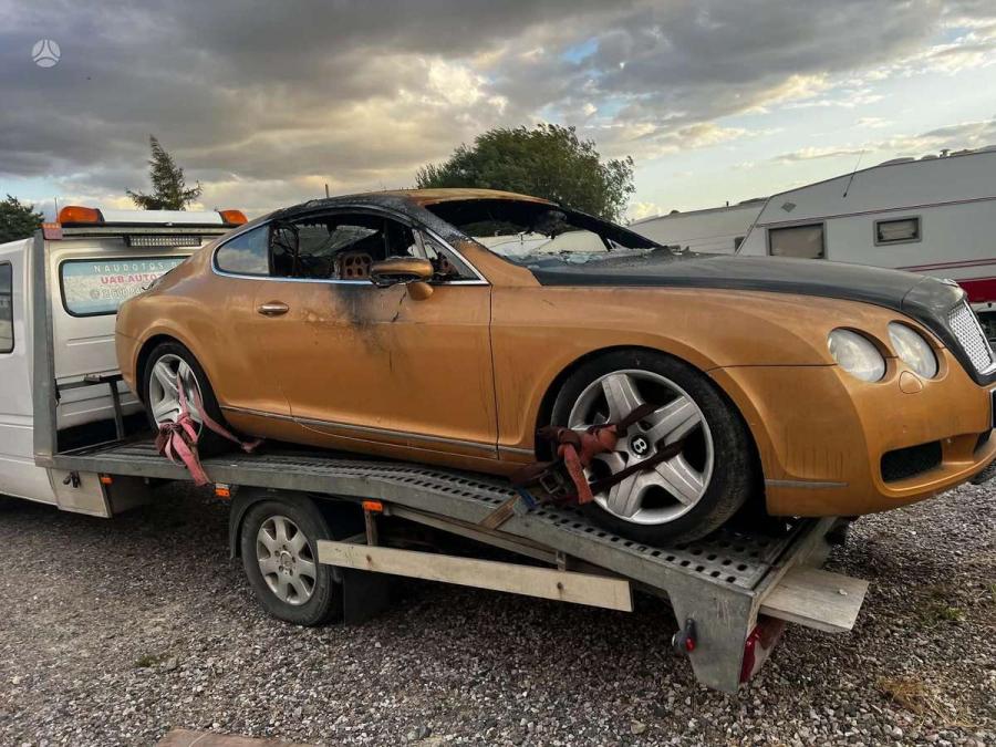 Grey Bentley continental-gt 2005 in Klaipeda, with an engine capacity of 6.00 L and mileage of 80 thousand km for 8500 €, photo 3 on AUTOMOTO.COM.LV