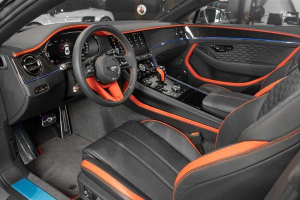 Pelēks Bentley continental-gt 2025 Rīga, ar dzinēja tilpumu 4.00 L un nobraukumu 1 tūkst. km par 309000 €, foto 10 vietnē AUTOMOTO.COM.LV