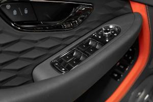 Pelēks Bentley continental-gt 2025 Rīga, ar dzinēja tilpumu 4.00 L un nobraukumu 1 tūkst. km par 309000 €, foto 15 vietnē AUTOMOTO.COM.LV