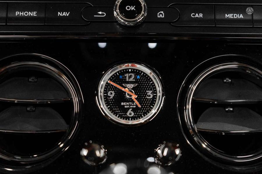 Pelēks Bentley continental-gt 2025 Rīga, ar dzinēja tilpumu 4.00 L un nobraukumu 1 tūkst. km par 309000 €, foto 30 vietnē AUTOMOTO.COM.LV