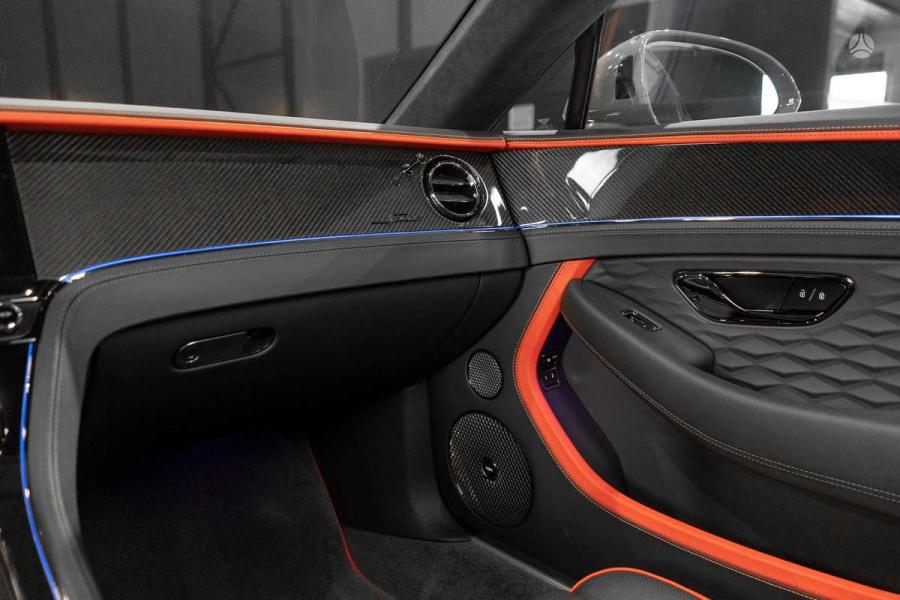 Pelēks Bentley continental-gt 2025 Rīga, ar dzinēja tilpumu 4.00 L un nobraukumu 1 tūkst. km par 309000 €, foto 34 vietnē AUTOMOTO.COM.LV