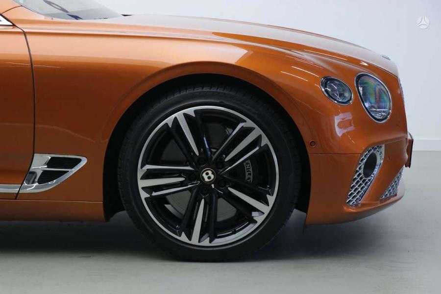 Orange Bentley continental-gt 2019 in Vilnius, with an engine capacity of 4.00 L and mileage of 61 thousand km for 129990 €, photo 4 on AUTOMOTO.COM.LV