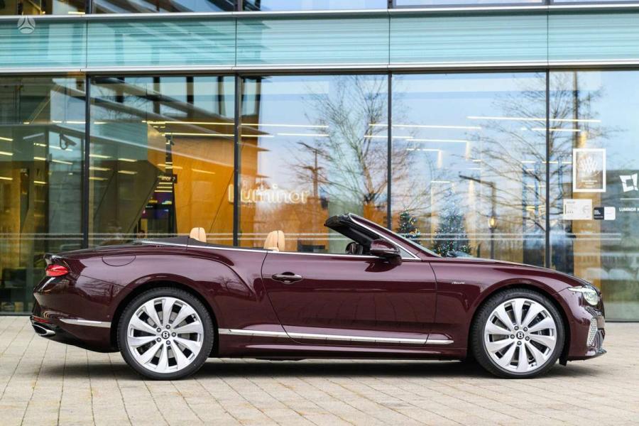Sarkans Bentley continental-gt 2025 Viļņa, ar dzinēja tilpumu 4.00 L un nobraukumu 20 tūkst. km par 344850 €, foto 5 vietnē AUTOMOTO.COM.LV