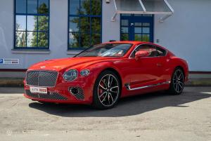 Sarkans Bentley continental-gt 2019 Viļņa, ar dzinēja tilpumu 5.95 L un nobraukumu 26 tūkst. km par 120000 €, foto 6 vietnē AUTOMOTO.COM.LV