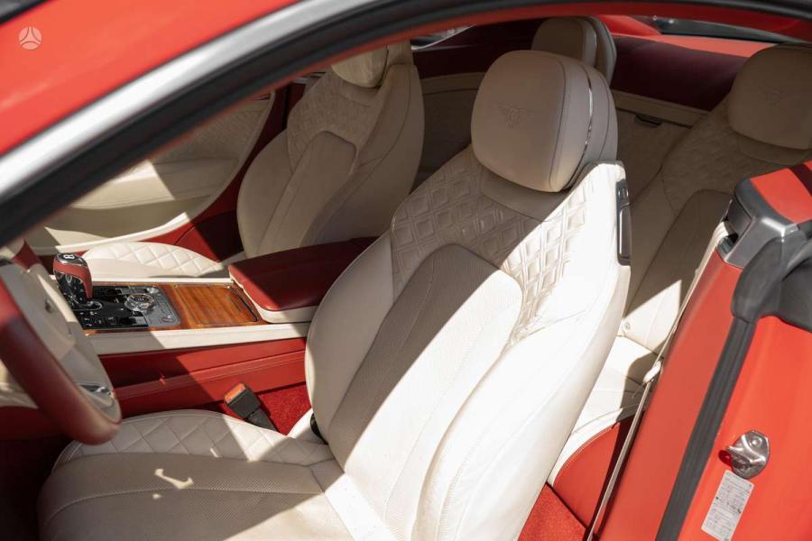 Sarkans Bentley continental-gt 2019 Viļņa, ar dzinēja tilpumu 5.95 L un nobraukumu 26 tūkst. km par 120000 €, foto 11 vietnē AUTOMOTO.COM.LV