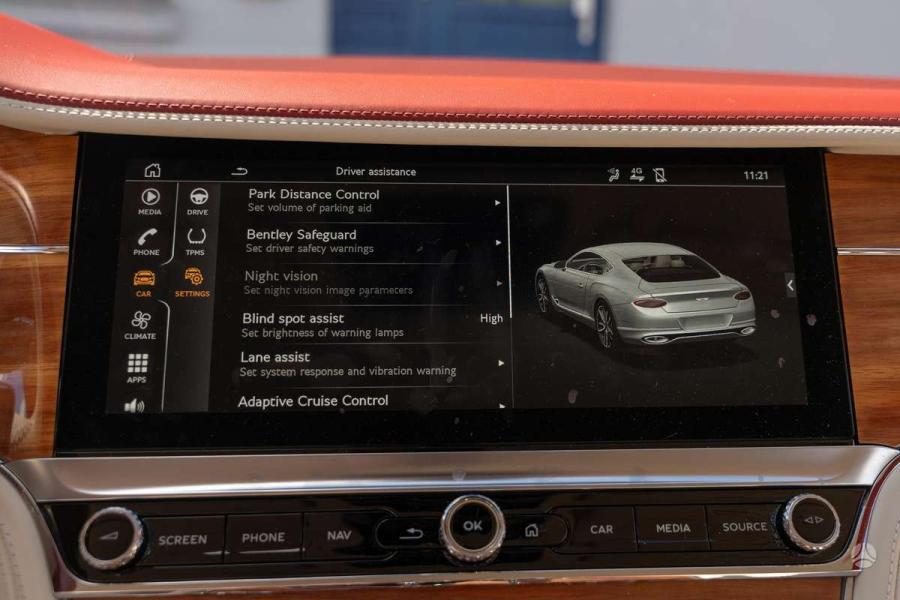 Sarkans Bentley continental-gt 2019 Viļņa, ar dzinēja tilpumu 5.95 L un nobraukumu 26 tūkst. km par 120000 €, foto 15 vietnē AUTOMOTO.COM.LV