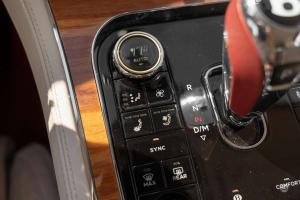 Sarkans Bentley continental-gt 2019 Viļņa, ar dzinēja tilpumu 5.95 L un nobraukumu 26 tūkst. km par 120000 €, foto 24 vietnē AUTOMOTO.COM.LV