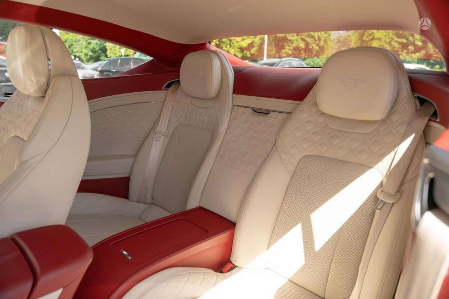 Sarkans Bentley continental-gt 2019 Viļņa, ar dzinēja tilpumu 5.95 L un nobraukumu 26 tūkst. km par 120000 €, foto 28 vietnē AUTOMOTO.COM.LV