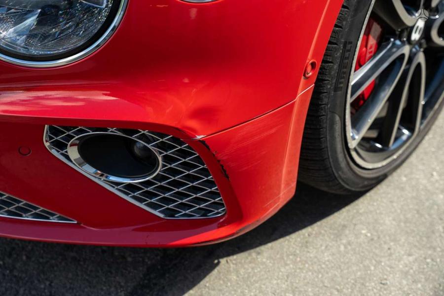 Sarkans Bentley continental-gt 2019 Viļņa, ar dzinēja tilpumu 5.95 L un nobraukumu 26 tūkst. km par 120000 €, foto 32 vietnē AUTOMOTO.COM.LV