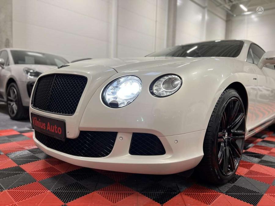 White Bentley continental-gt 2014 in Vilnius, with an engine capacity of 6.00 L and mileage of 53 thousand km for 58990 €, photo 8 on AUTOMOTO.COM.LV
