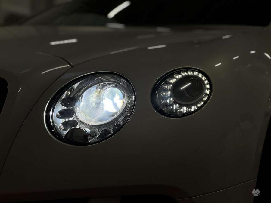 White Bentley continental-gt 2014 in Vilnius, with an engine capacity of 6.00 L and mileage of 53 thousand km for 58990 €, photo 9 on AUTOMOTO.COM.LV