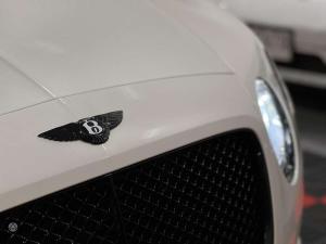 White Bentley continental-gt 2014 in Vilnius, with an engine capacity of 6.00 L and mileage of 53 thousand km for 58990 €, photo 13 on AUTOMOTO.COM.LV