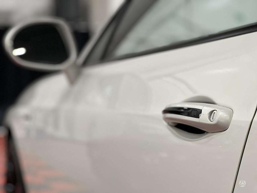 White Bentley continental-gt 2014 in Vilnius, with an engine capacity of 6.00 L and mileage of 53 thousand km for 58990 €, photo 15 on AUTOMOTO.COM.LV