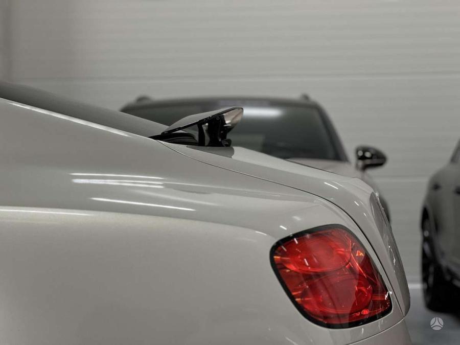 White Bentley continental-gt 2014 in Vilnius, with an engine capacity of 6.00 L and mileage of 53 thousand km for 58990 €, photo 16 on AUTOMOTO.COM.LV