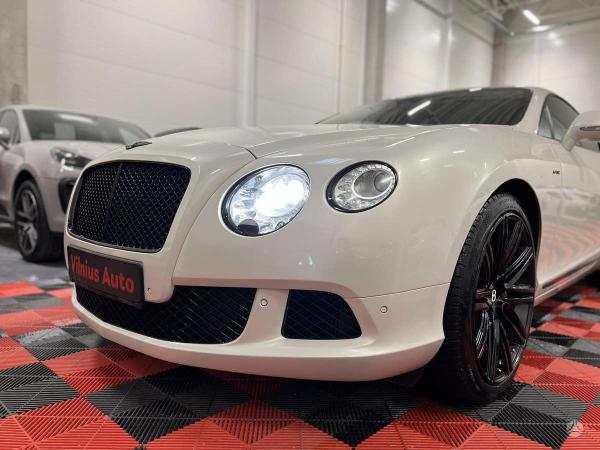 Бентли Континенталь ГТ 2014 в Вильнюс на AUTOMOTO.COM.LV Белый Бентли Континенталь ГТ 2014 в Вильнюс, объемом двигателя 6.00 л и пробегом 53 тыс. км за 54990 €, фото 8 на AUTOMOTO.COM.LV