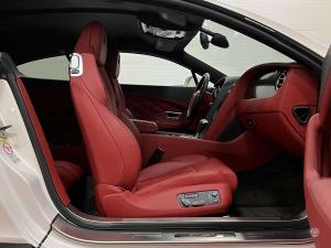 Balts Bentley continental-gt 2014 Viļņa, ar dzinēja tilpumu 6.00 L un nobraukumu 53 tūkst. km par 53990 €, foto 23 vietnē AUTOMOTO.COM.LV