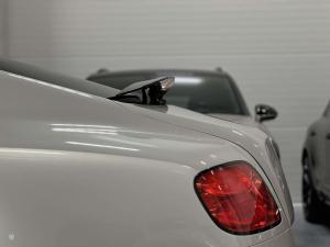White Bentley continental-gt 2014 in Vilnius, with an engine capacity of 6.00 L and mileage of 53 thousand km for 52990 €, photo 16 on AUTOMOTO.COM.LV