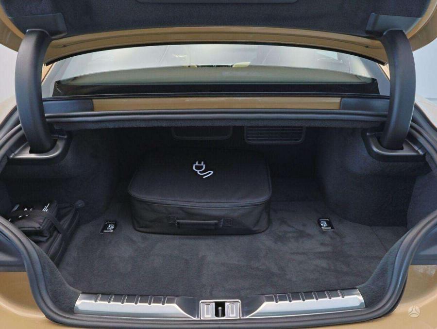 Dzeltens Bentley continental-gt 2025 Tallina, ar dzinēja tilpumu 4.00 L un nobraukumu 1 tūkst. km par 305000 €, foto 10 vietnē AUTOMOTO.COM.LV