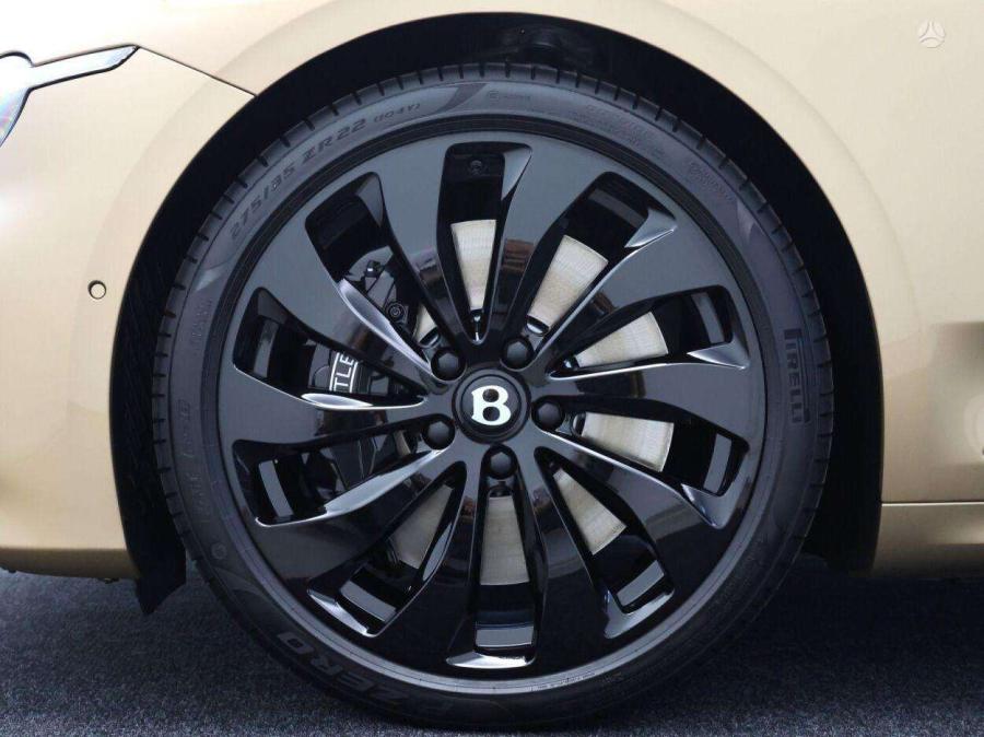 Dzeltens Bentley continental-gt 2025 Tallina, ar dzinēja tilpumu 4.00 L un nobraukumu 1 tūkst. km par 305000 €, foto 18 vietnē AUTOMOTO.COM.LV