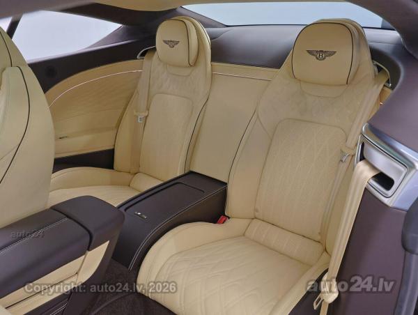 Sarkans Bentley Continental 2026 Tallina, ar dzinēja tilpumu 4.00 L un nobraukumu 100 tūkst. km par 368387 €, foto 8 vietnē AUTOMOTO.COM.LV