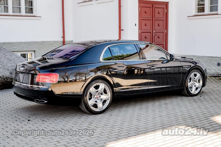 Melns Bentley flying-spur 2014 Tallina, ar dzinēja tilpumu 4.00 L un nobraukumu 6 tūkst. km par 84350 €, foto 3 vietnē AUTOMOTO.COM.LV