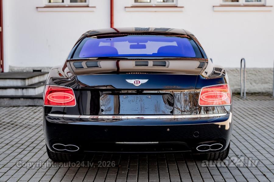 Melns Bentley flying-spur 2014 Tallina, ar dzinēja tilpumu 4.00 L un nobraukumu 6 tūkst. km par 84350 €, foto 11 vietnē AUTOMOTO.COM.LV