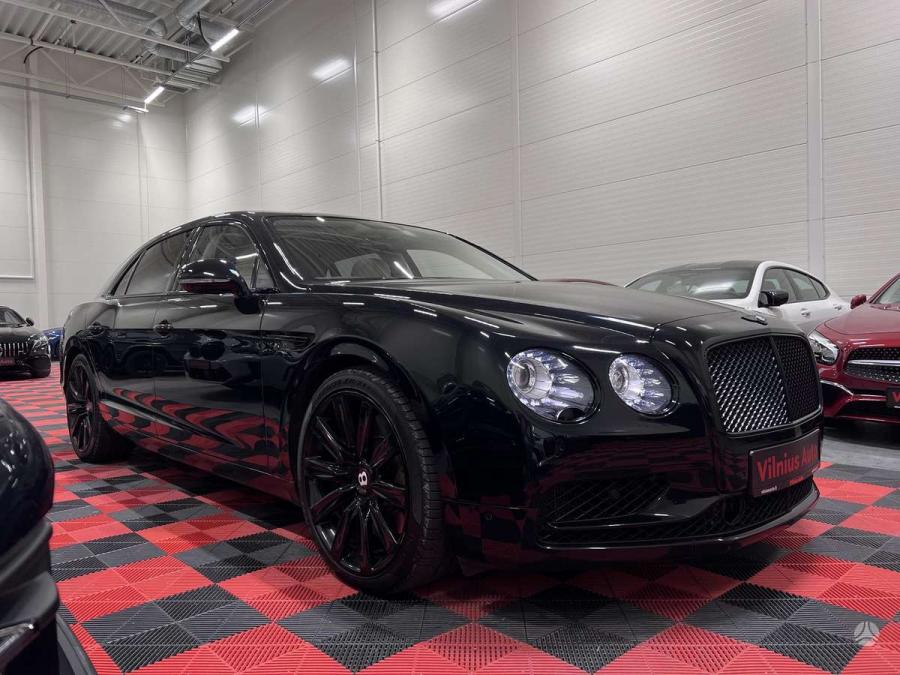 Melns Bentley flying-spur 2014 Viļņa, ar dzinēja tilpumu 6.00 L un nobraukumu 196 tūkst. km par 44999 €, foto 4 vietnē AUTOMOTO.COM.LV