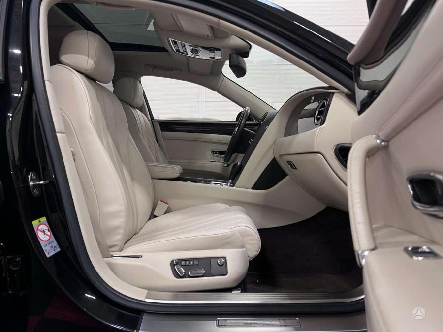 Melns Bentley flying-spur 2014 Viļņa, ar dzinēja tilpumu 6.00 L un nobraukumu 196 tūkst. km par 44999 €, foto 17 vietnē AUTOMOTO.COM.LV