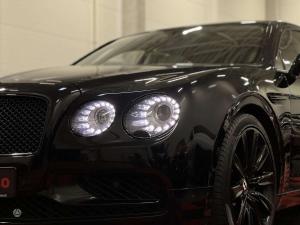 Melns Bentley flying-spur 2014 Viļņa, ar dzinēja tilpumu 6.00 L un nobraukumu 196 tūkst. km par 43000 €, foto 9 vietnē AUTOMOTO.COM.LV