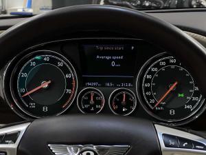 Melns Bentley flying-spur 2014 Viļņa, ar dzinēja tilpumu 6.00 L un nobraukumu 196 tūkst. km par 43000 €, foto 22 vietnē AUTOMOTO.COM.LV