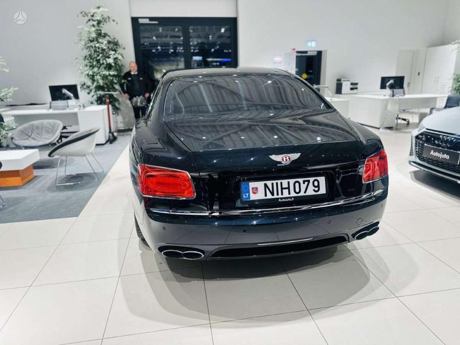 Zils Bentley flying-spur 2015 Kauņa, ar dzinēja tilpumu 4.00 L un nobraukumu 103 tūkst. km par 61000 €, foto 4 vietnē AUTOMOTO.COM.LV