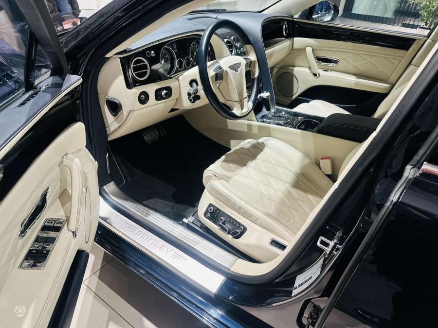 Zils Bentley flying-spur 2015 Kauņa, ar dzinēja tilpumu 4.00 L un nobraukumu 103 tūkst. km par 61000 €, foto 7 vietnē AUTOMOTO.COM.LV
