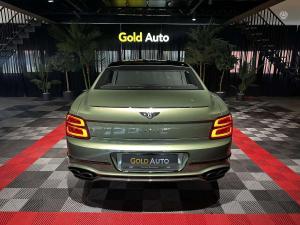 Zaļš Bentley flying-spur 2023 Viļņa, ar dzinēja tilpumu 4.00 L un nobraukumu 22 tūkst. km par 245000 €, foto 7 vietnē AUTOMOTO.COM.LV