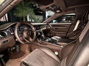 Zaļš Bentley flying-spur 2023 Viļņa, ar dzinēja tilpumu 4.00 L un nobraukumu 22 tūkst. km par 245000 €, foto 16 vietnē AUTOMOTO.COM.LV