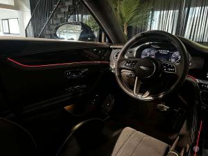 Zaļš Bentley flying-spur 2023 Viļņa, ar dzinēja tilpumu 4.00 L un nobraukumu 22 tūkst. km par 245000 €, foto 30 vietnē AUTOMOTO.COM.LV