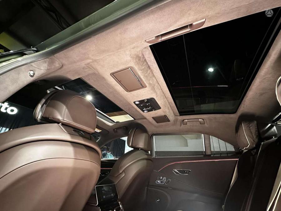 Zaļš Bentley flying-spur 2023 Viļņa, ar dzinēja tilpumu 4.00 L un nobraukumu 22 tūkst. km par 245000 €, foto 32 vietnē AUTOMOTO.COM.LV