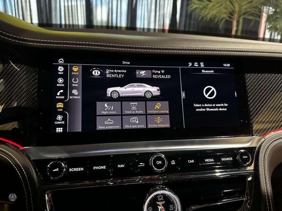 Zaļš Bentley flying-spur 2023 Viļņa, ar dzinēja tilpumu 4.00 L un nobraukumu 22 tūkst. km par 245000 €, foto 40 vietnē AUTOMOTO.COM.LV